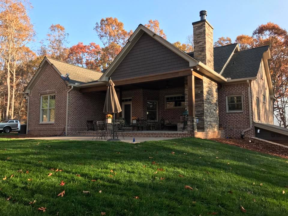 Brick Beauty – Lloyd Homes Inc.